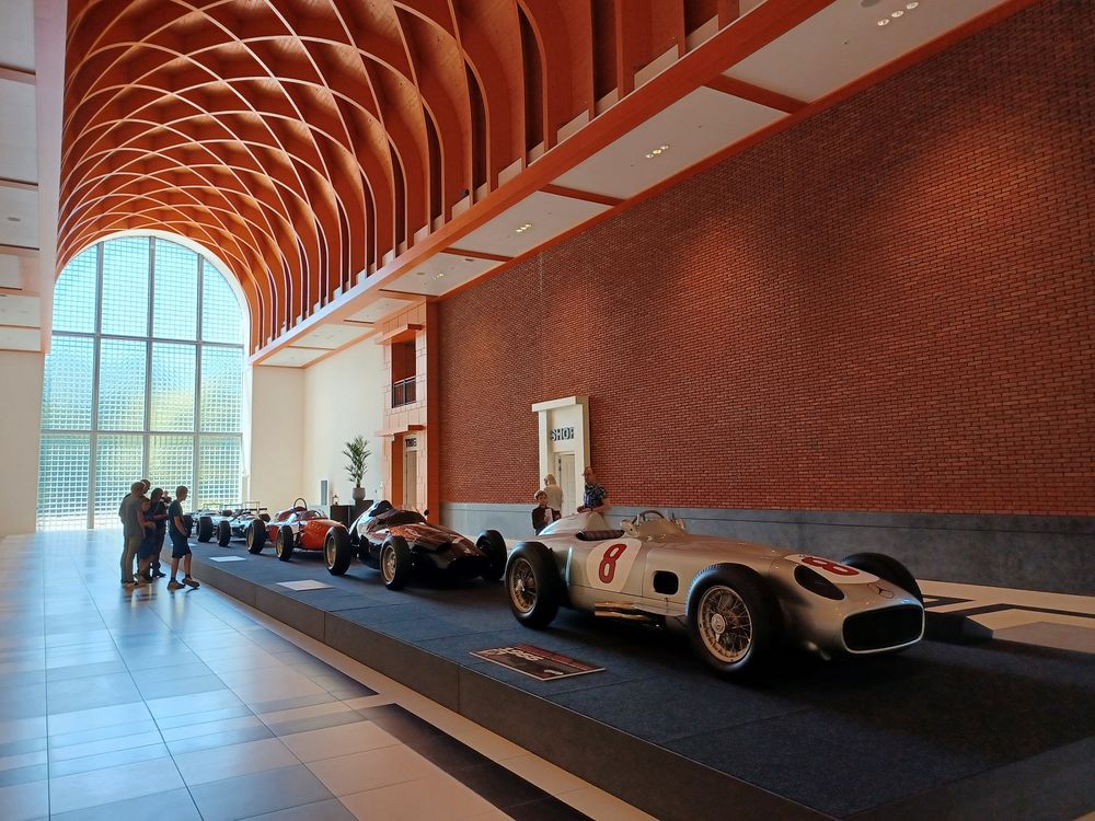 Louwman Museum: The World's Oldest Classic Car Collection