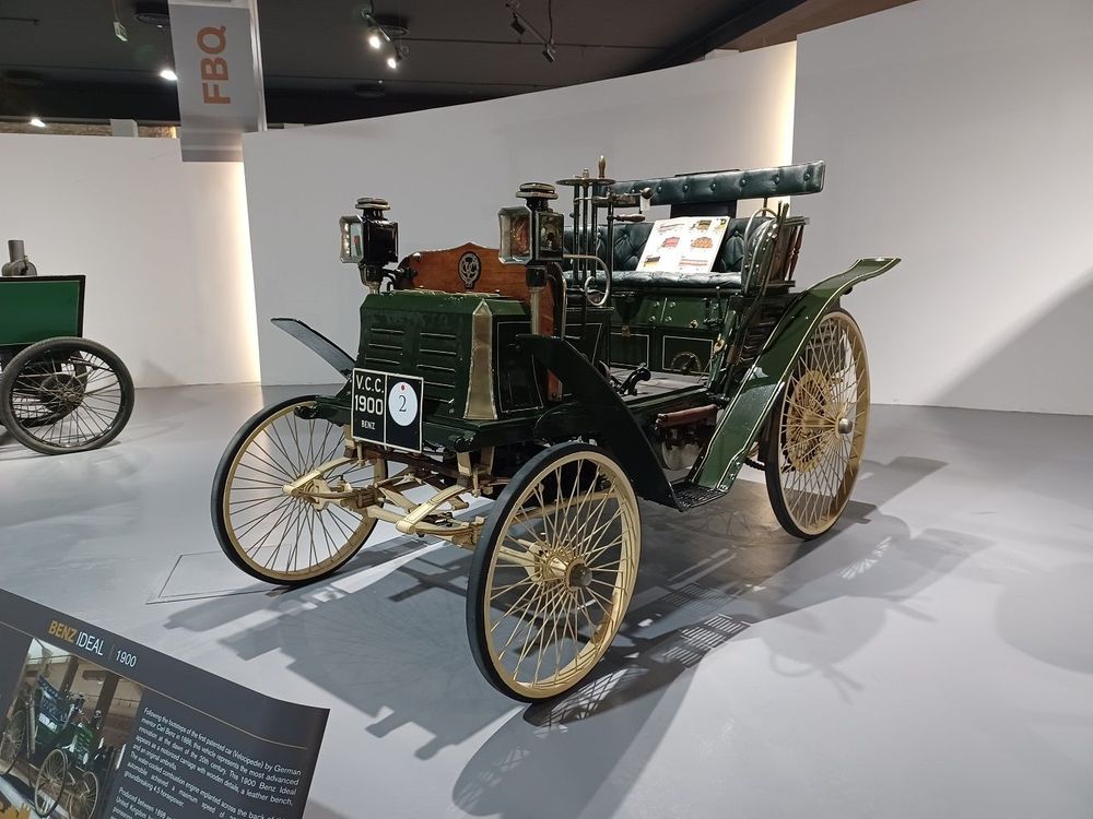 Inside Sheikh Faisal's Museum of Cars & Artefacts