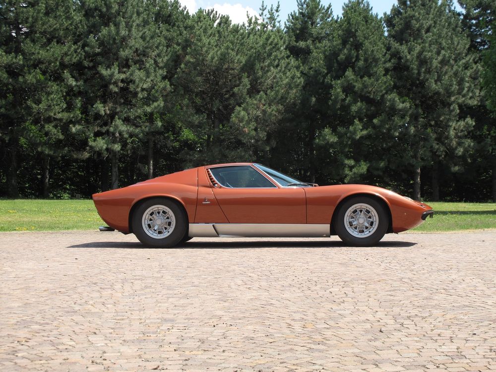 Lamborghini Miura: The Making Of A Legend – 2