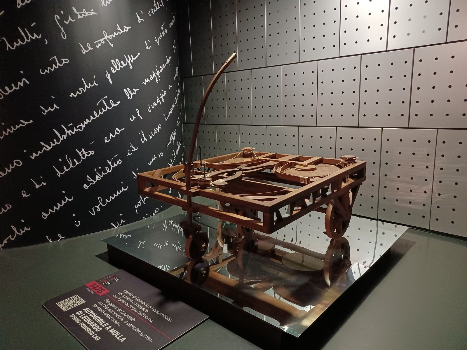 When Leonardo Da Vinci Tried To Design An Automobile