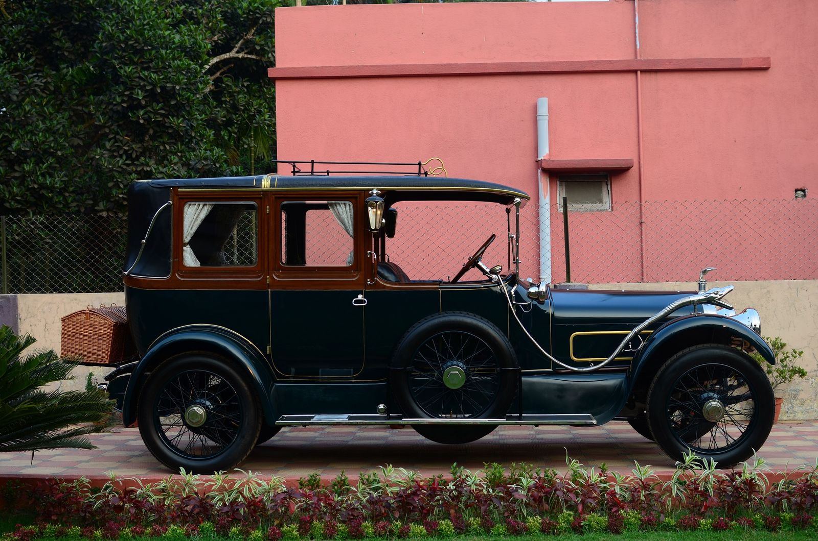 This 1914 Wolseley 30/40 Landaulet Is A Best Of Show Winner