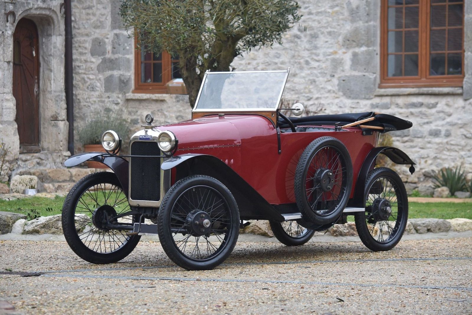 Rare Benjamin cyclecars at Salon Retromobile, Paris
