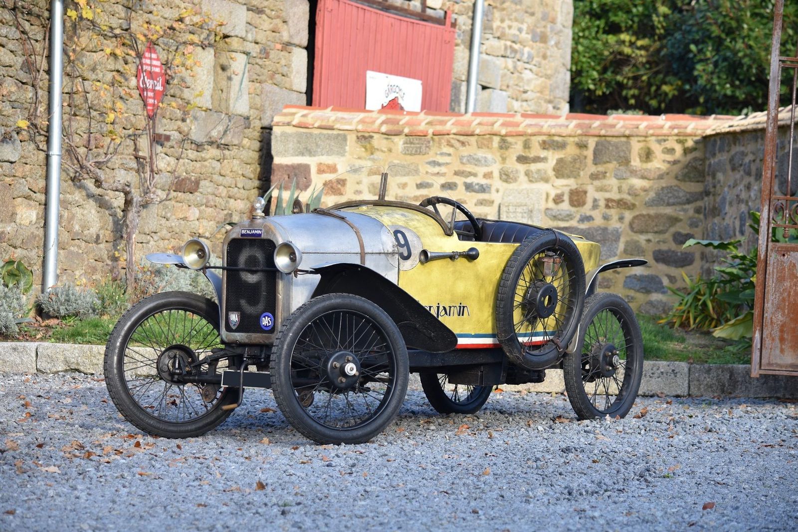 Rare Benjamin cyclecars at Salon Retromobile, Paris